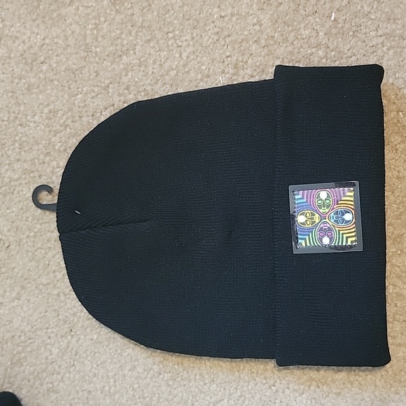 lot comedy | Accessories | Blotter Art Beanie | Poshmark